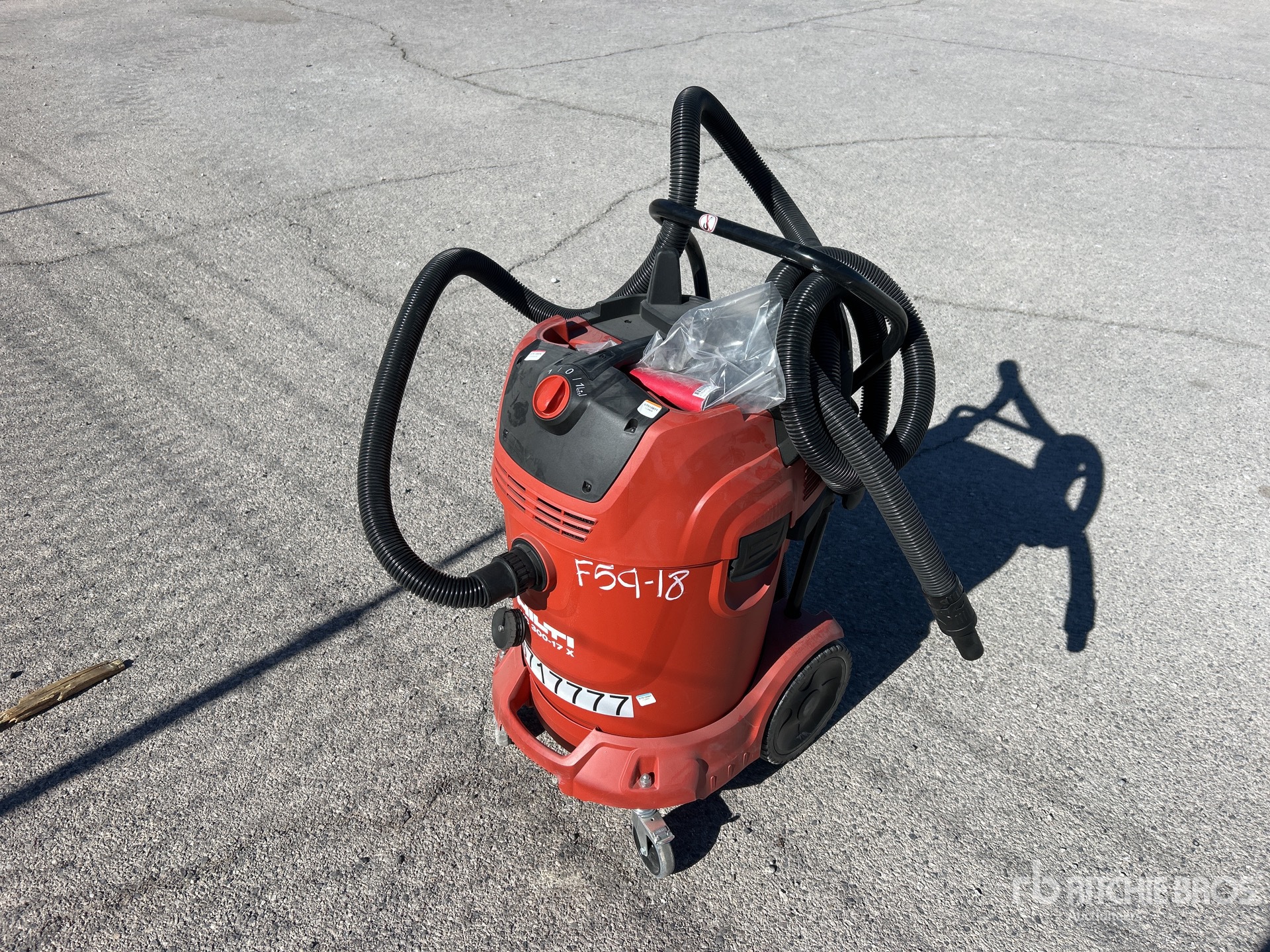 Hilti VC300-17X Vacuum Cleaner | Ritchie Bros. Auctioneers