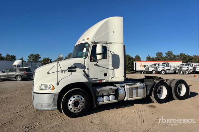 2015 Mack CXU613 6x4 T/A Day Cab Truck Tractor | Ritchie Bros. Auctioneers