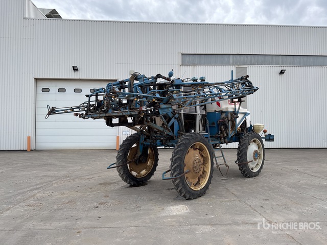 1988 Evrard HA2804 24 m 4x4 High Clearance Pulverisateur Automoteur ...