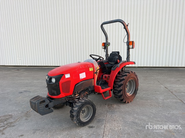 2016 Kubota 4WD Tracteur Utilitaire Utility Tractor | Ritchie Bros. Auctioneers