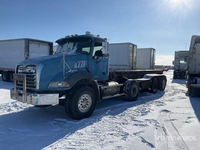 2008 Mack GU813 8x4 Roll-Off Truck (Inoperable) | Ritchie Bros. Auctioneers