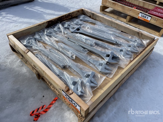 Quantity of (16) Grey Tools 24 in Adjustable Wrench Varios ...