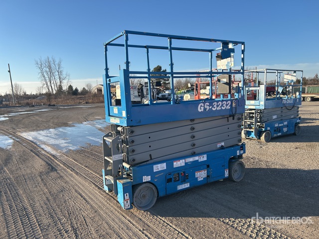 2017 Genie GS3232 Electric Scissor Lift | Ritchie Bros. Auctioneers