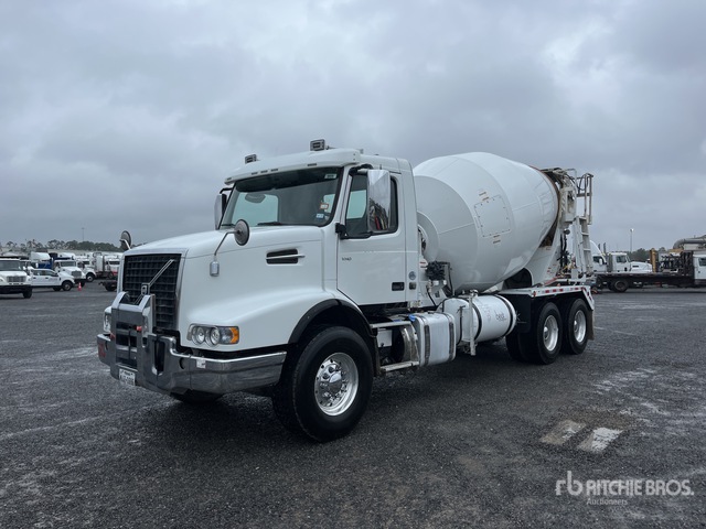 2019 Volvo VHD 6x4 Mixer Truck | Ritchie Bros. Auctioneers