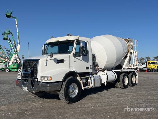 2019 Volvo VHD 6x4 Mixer Truck | Ritchie Bros. Auctioneers