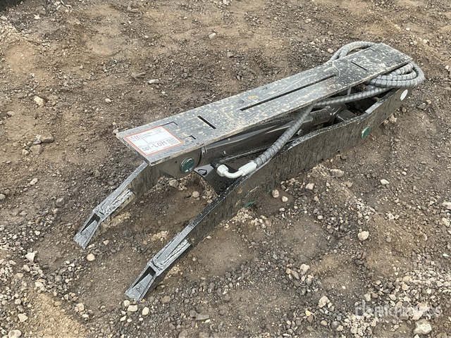 2025 Future FT-J7T Excavator Thumb (Unused) | Ritchie Bros. Auctioneers
