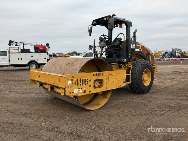 2018 Cat CS54B Smooth Drum Compactor | Ritchie Bros. Auctioneers