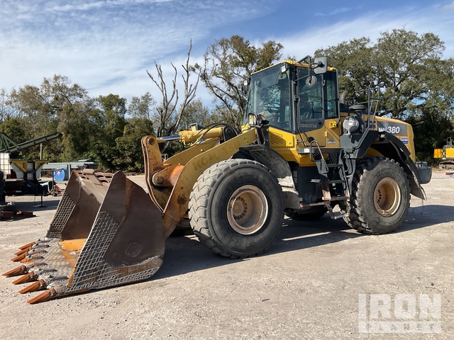2017 Komatsu WA380-8 Wheel Loader in Plant City, Florida, United States ...