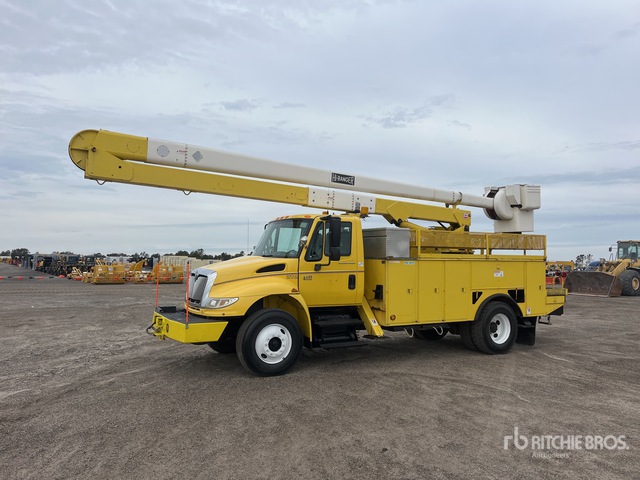Terex Hi-Ranger 5FC-55 55 ft on 2006 International 4400 4x2 Bucket Truck | Ritchie Bros. Auctioneers