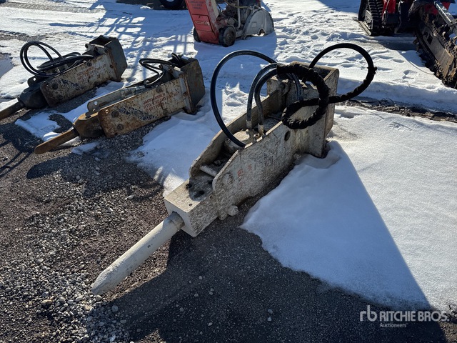Kent KF9 Hydraulic Breaker | Ritchie Bros. Auctioneers