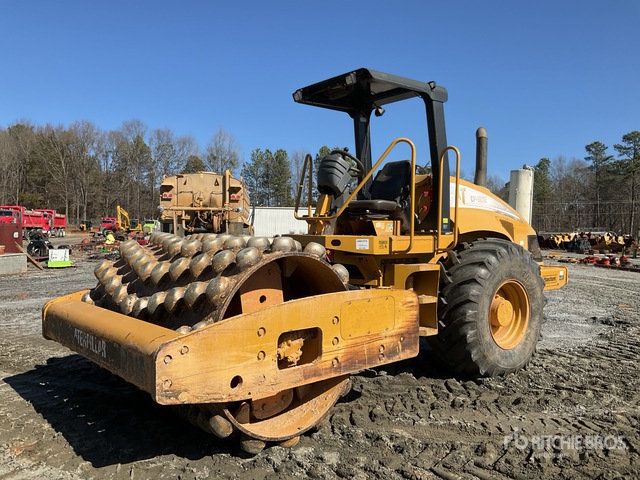 2006 Cat CP-563E Padfoot Drum Compactor | Ritchie Bros. Auctioneers