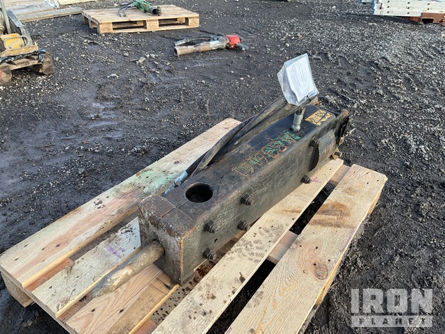 JCB HM100Q Hydraulic Breaker | Ritchie Bros. Auctioneers