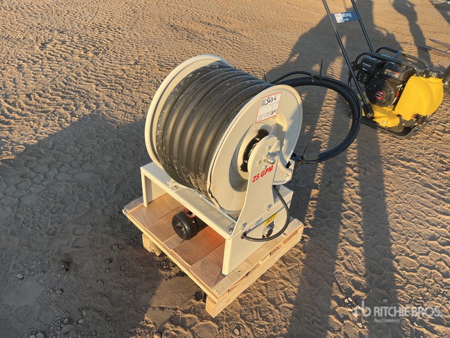 50 ft Diesel Fuel Reel Pompe à carburant portable | Ritchie Bros ...