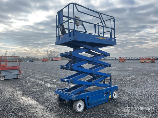 1998 UpRight X26N Electric Scissor Lift | Ritchie Bros. Auctioneers