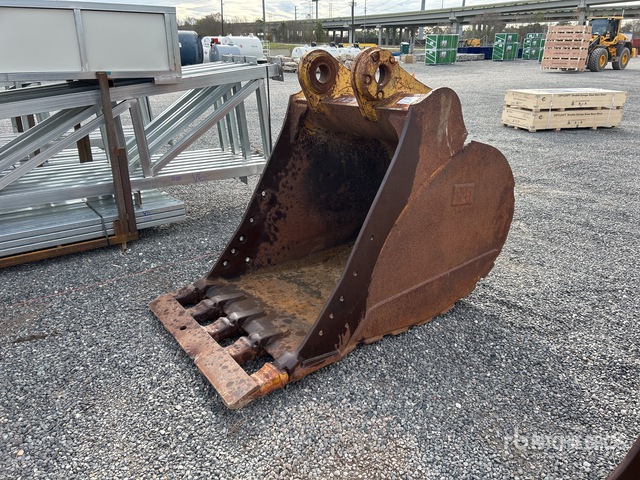 Cat 48 in Digging Excavator Bucket - Fits Cat 330D | Ritchie Bros ...