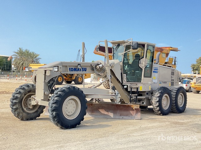 2011 Komatsu GD555-5 Motor Grader | Ritchie Bros. Auctioneers