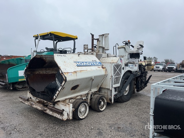 2015 Roadtec RP-170 Wheel Asphalt Paver | Ritchie Bros. Auctioneers