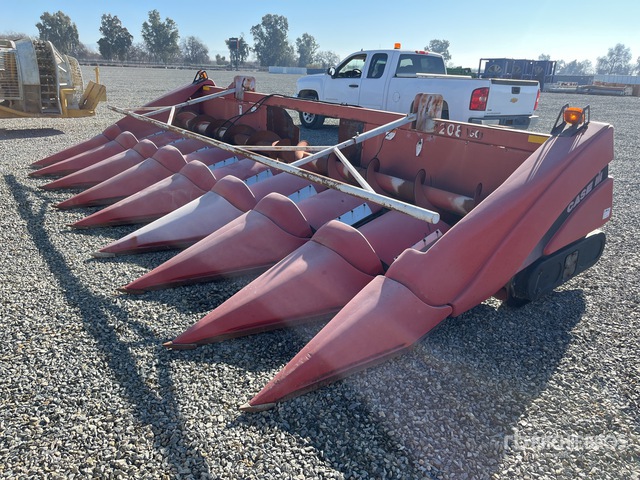 Case IH 2208 8 Row 20 ft Corn Combine Header | Ritchie Bros. Auctioneers