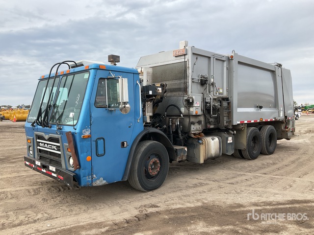 2011 Mack LEU613 6x4 COE Side Loader Camión recolector de residuos ...