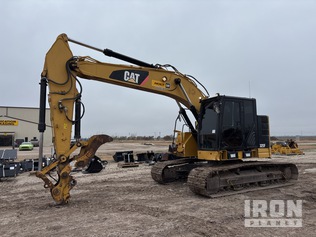 2015 Cat 325FLCR Tracked Excavator in Corpus Christi, Texas, United ...