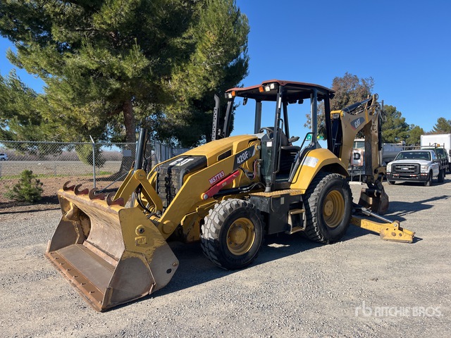 2017 Cat 420F2 4x4 Backhoe Loader | Ritchie Bros. Auctioneers