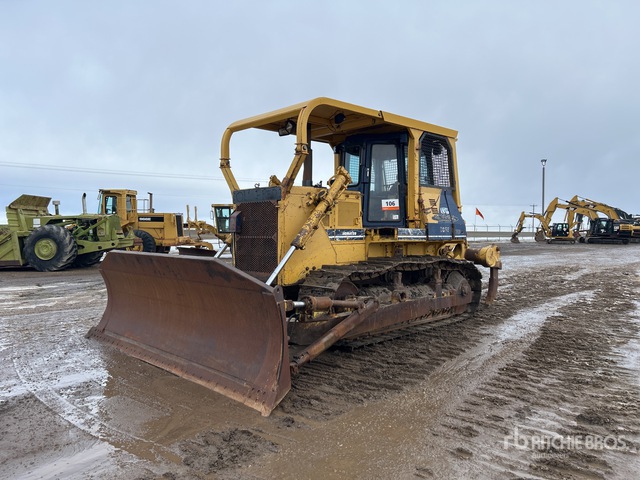 1996 Komatsu D85E Crawler Dozer | Ritchie Bros. Auctioneers