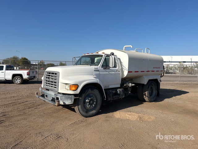 1998 Ford F-800 2250 gal 4x2 Water Truck | Ritchie Bros. Auctioneers