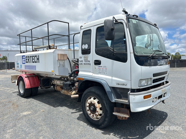 2007 Isuzu FVR 950 7000 L 4x2 Water Truck | Ritchie Bros. Auctioneers