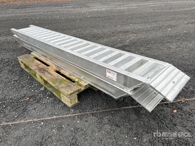 6 Ton Aluminum Loading Ramps (Unused) | Ritchie Bros. Auctioneers