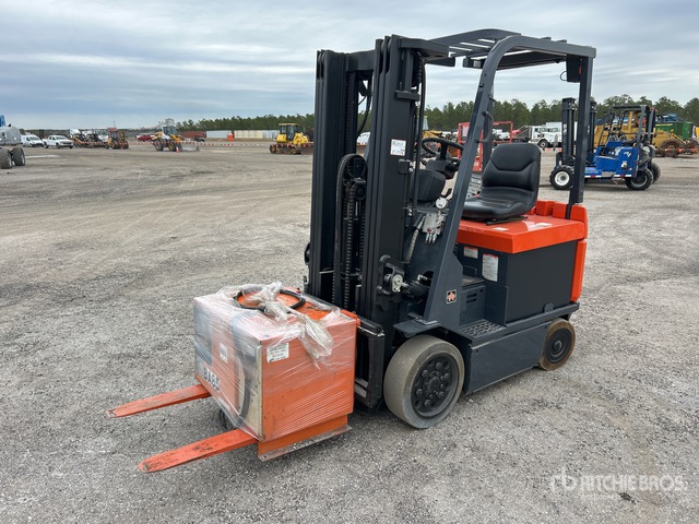 2009 Toyota 7FBCU25 4400 lb Electric Forklift | Ritchie Bros. Auctioneers