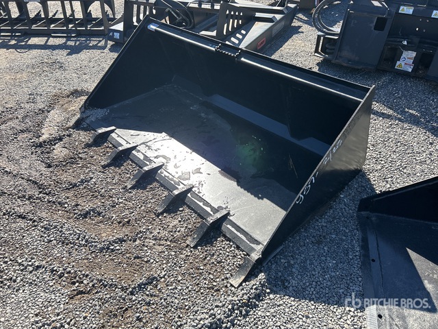 Wildcat 78 in High Capacity Skid Steer Bucket (Unused) | Ritchie Bros ...