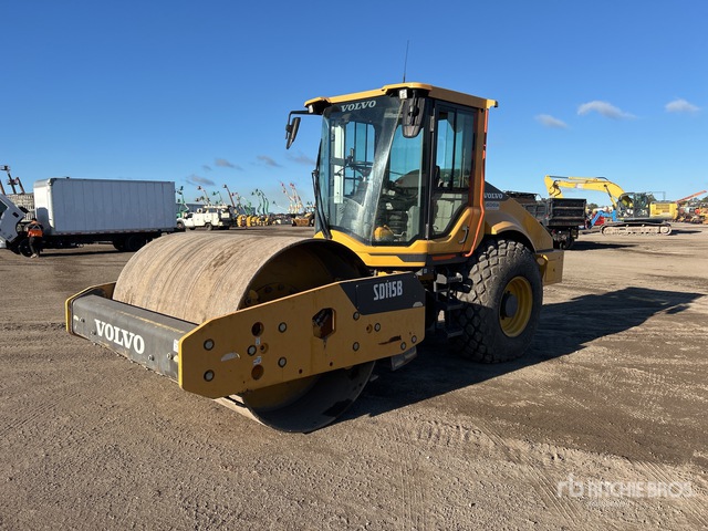 2021 Volvo SD115B Smooth Drum Compactor | Ritchie Bros. Auctioneers