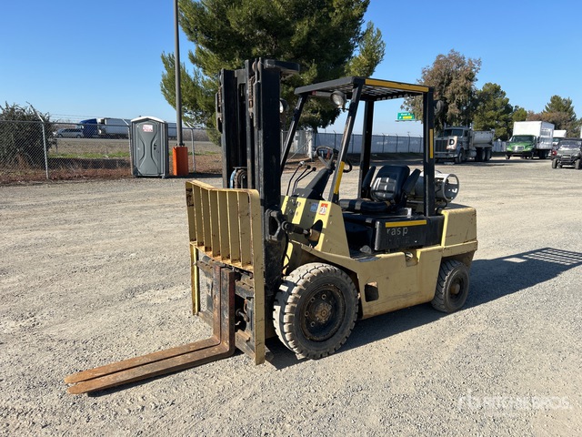 2014 Hyster H60XL 6150 lb Pneumatic Tire Forklift | Ritchie Bros ...