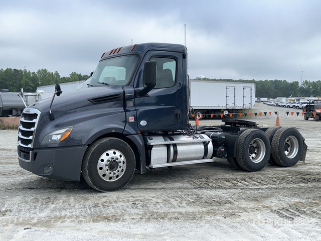 2019 Freightliner Cascadia 126 6x4 T/A Day Cab Truck Tractor | Ritchie ...