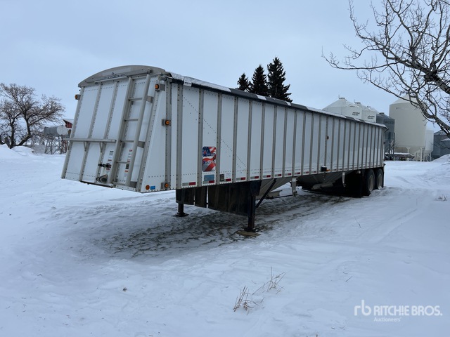 2014 Merritt 41 ft T/A Grain Trailer | Ritchie Bros. Auctioneers