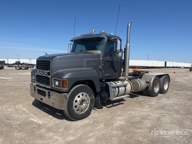 2024 Mack Pinnacle 6x4 T/A Day Cab Truck Tractor | Ritchie Bros ...
