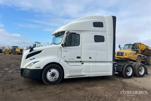 2019 Volvo VNL760 6x4 T/A Sleeper Truck Tractor | Ritchie Bros. Auctioneers
