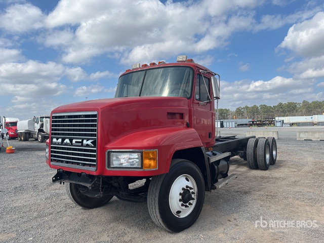 2003 Mack CH612 6x4 Cab and Chassis | Ritchie Bros. Auctioneers