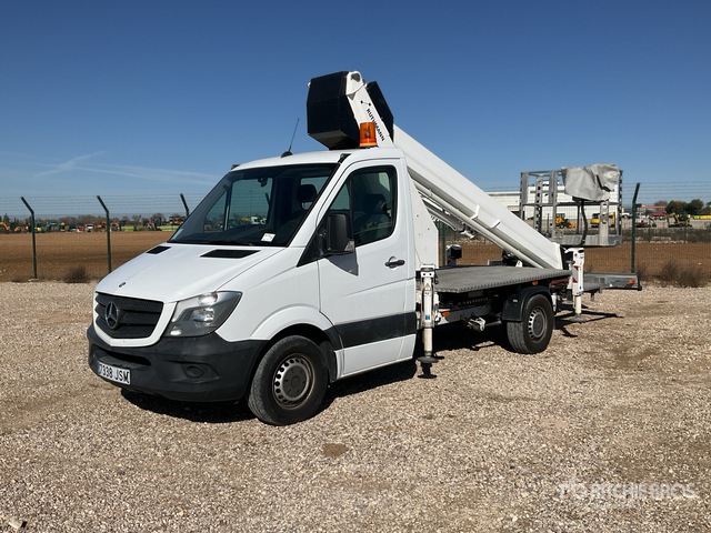 RUTHMANM on 2016 Mercedes-Benz Sprinter 4x2 Bucket Truck | Ritchie Bros ...