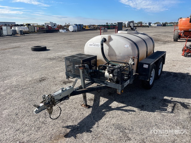 2014 Mi-T-M WTP-S02-1MGH 500 gal T/A Remolque de tanque de agua ...