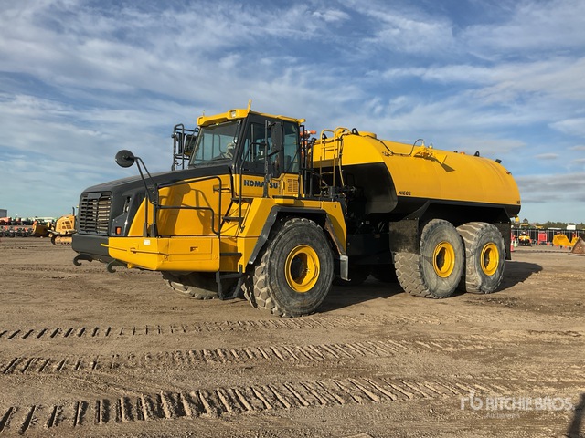 2012 Komatsu HM400-3 Articulated Water Truck | Ritchie Bros. Auctioneers
