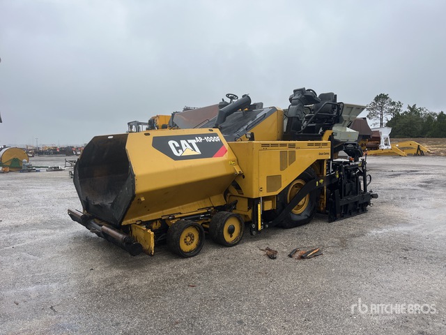 2015 Cat AP1000F Wheel Asphalt Paver | Ritchie Bros. Auctioneers