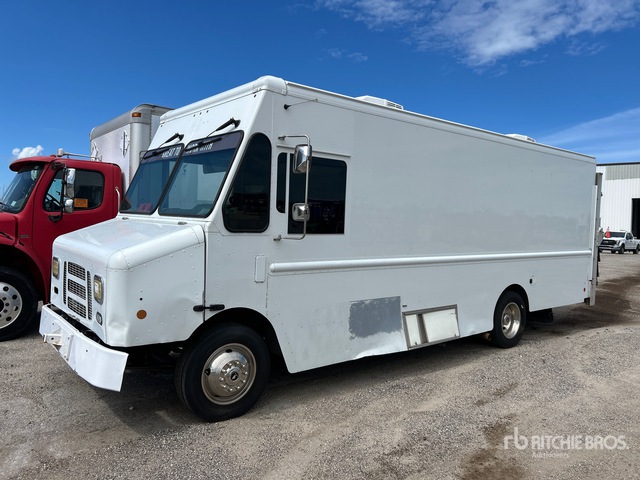 2015 Ford F59 4x2 Step Van (Inoperable) | Ritchie Bros. Auctioneers