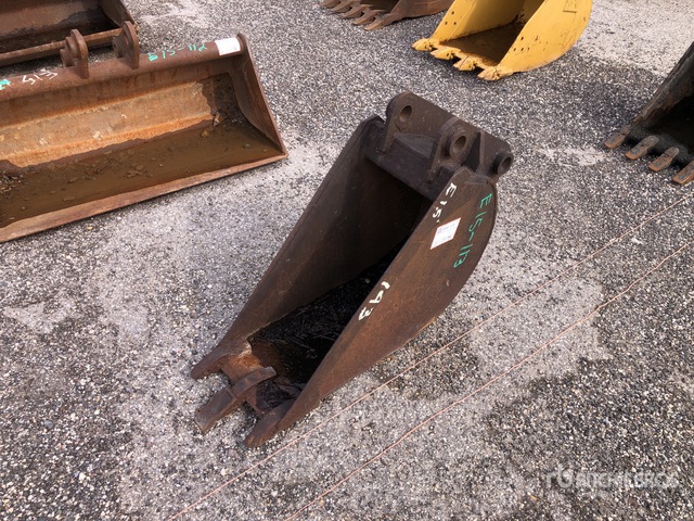 14 in Backhoe Rear Bucket | Ritchie Bros. Auctioneers