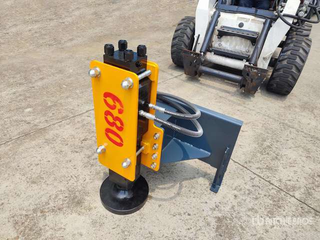 2025 Handy HPD680 Skid Steer Post Driver (Unused) | Ritchie Bros ...