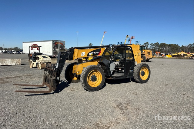 2016 Cat TL642D Telehandler | Ritchie Bros. Auctioneers