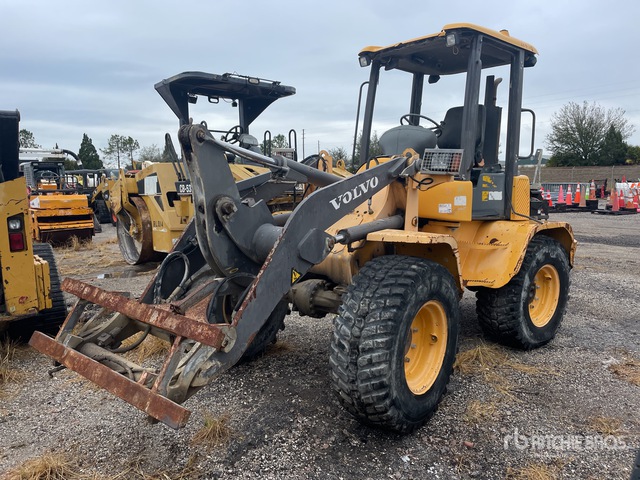2007 Volvo L35B-Z/D Wheel Loader (Inoperable) | Ritchie Bros. Auctioneers