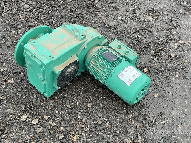 Electric Carousel Motors 22322014/025 | Ritchie Bros. Auctioneers