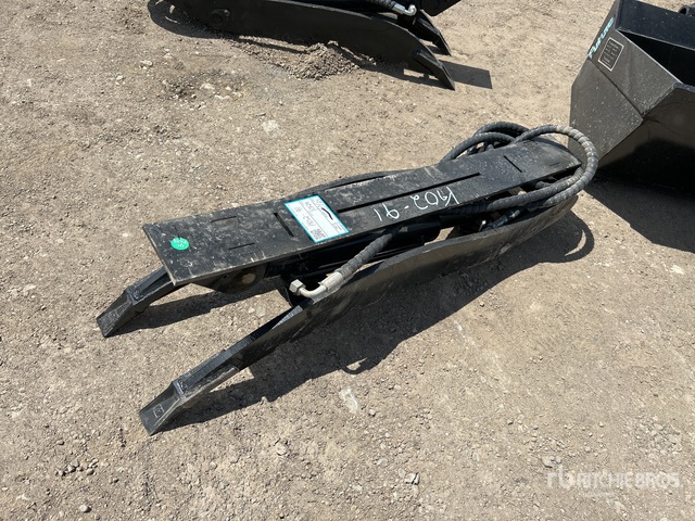 2025 Future FT-J7T 9 in Excavator Thumb (Unused) | Ritchie Bros ...