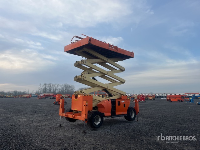 2011 JLG 4394RT 4x4 Diesel Scissor Lift | Ritchie Bros. Auctioneers